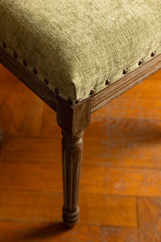 Chateau Alesio Stool | Block & Chisel