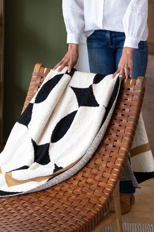 Daro Lounger | Block & Chisel