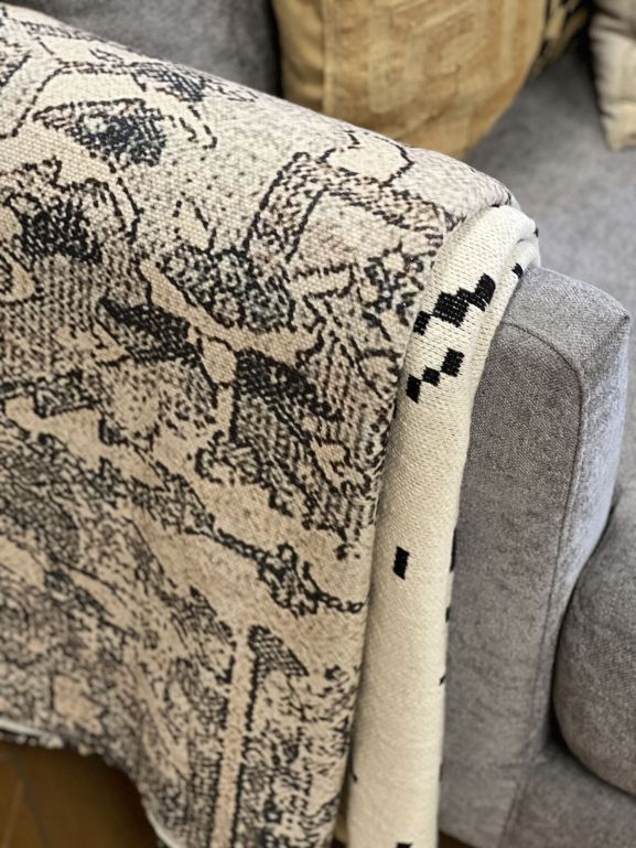 Naksha Rug | Tufted Antique Gold Dhurrie | Block & Chisel